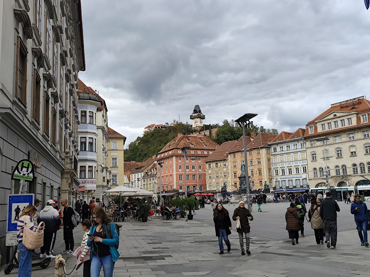 Ezek Graz legszebb látnivalói - Stájerország fővárosa egész évben ...